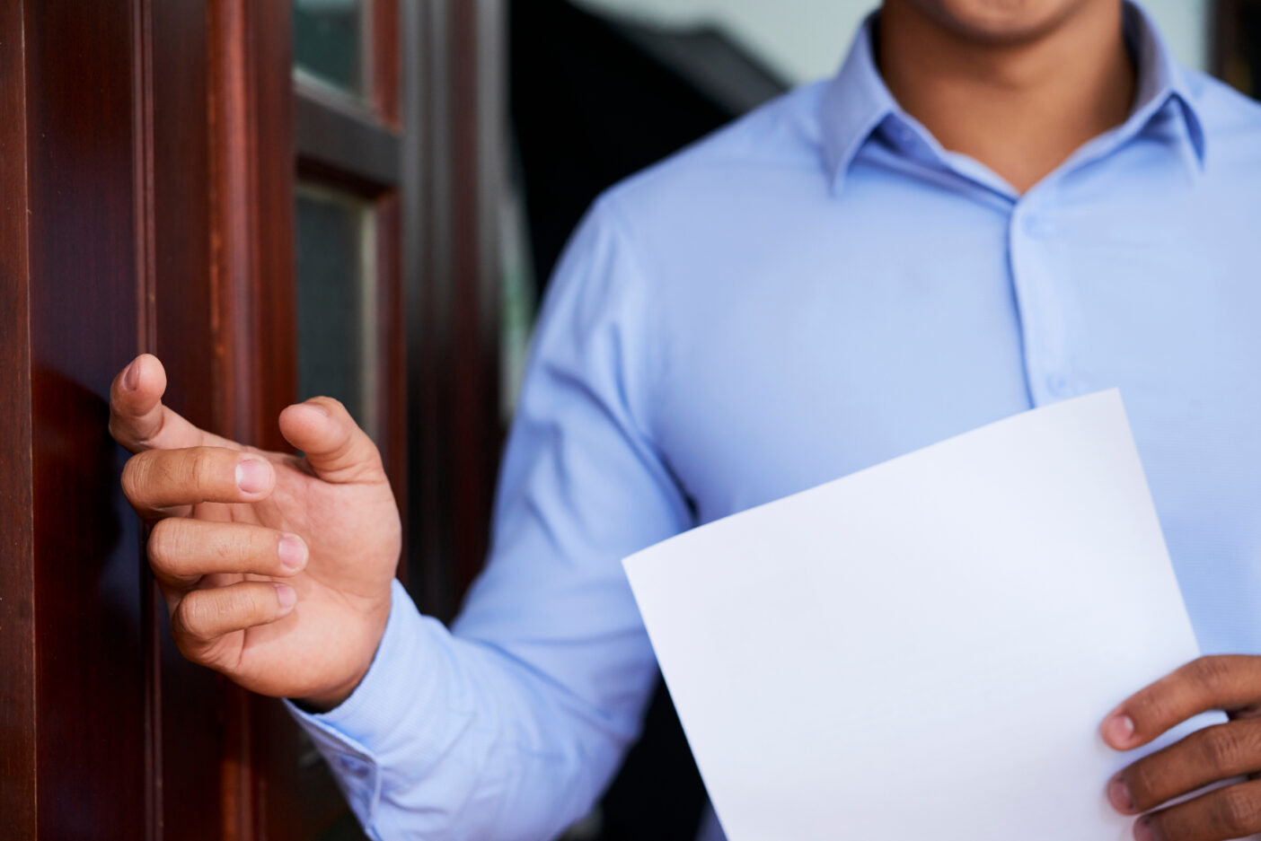 Door Knocking for Real Estate in 2024: Can it Still Work?